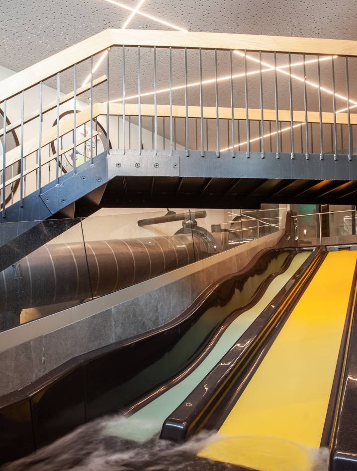 Kinder-Wasserwelt mit Rutschen - Alpenhotel Kindl